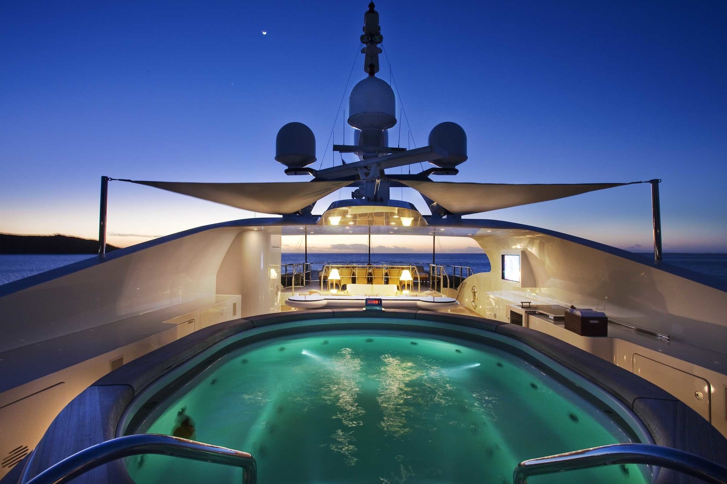 Yacht JAGUAR, Benetti superyacht | CHARTERWORLD Luxury Superyacht Charters